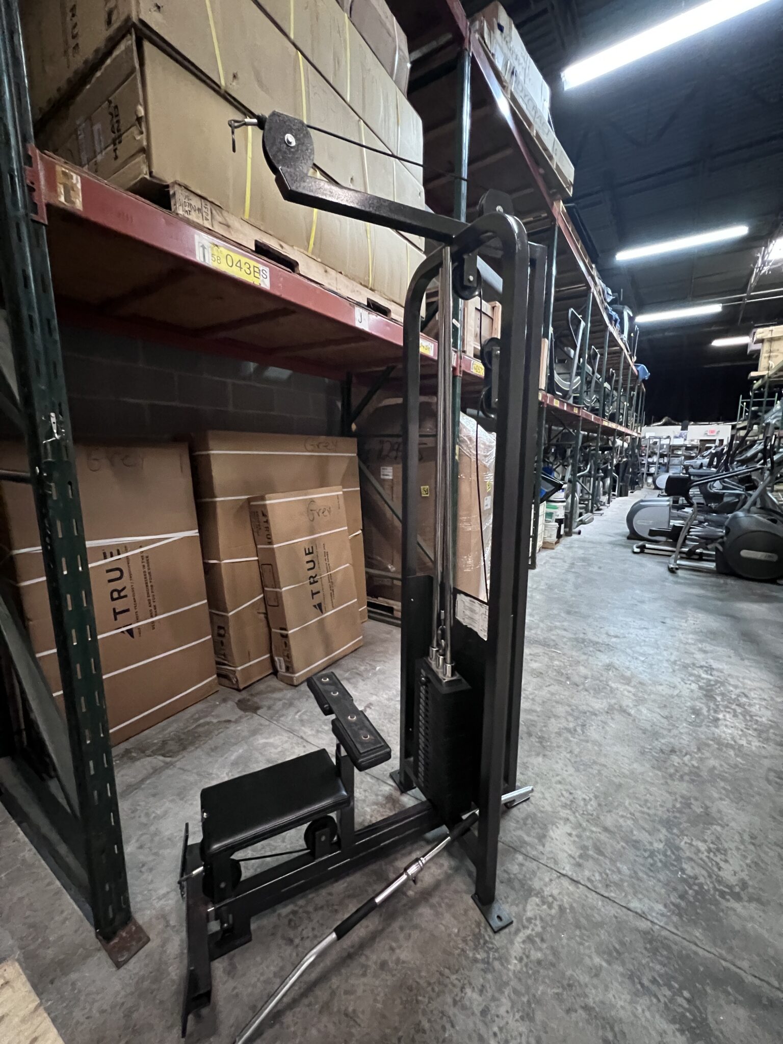 Body Power Lat Pulldown / Low Row Dual Selectorized – Innovative Fitness