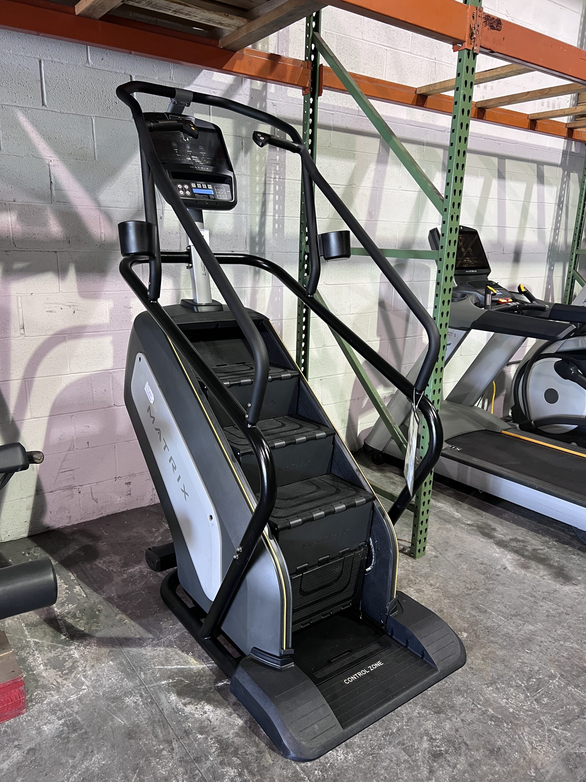 Matrix C-5X Performance ClimbMill with Touchscreen Console – Innovative ...