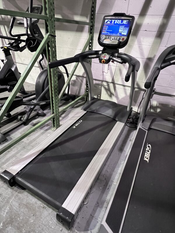 TRUE Fitness CS400 Treadmill includes a NEW 15TFT Console – Innovative ...