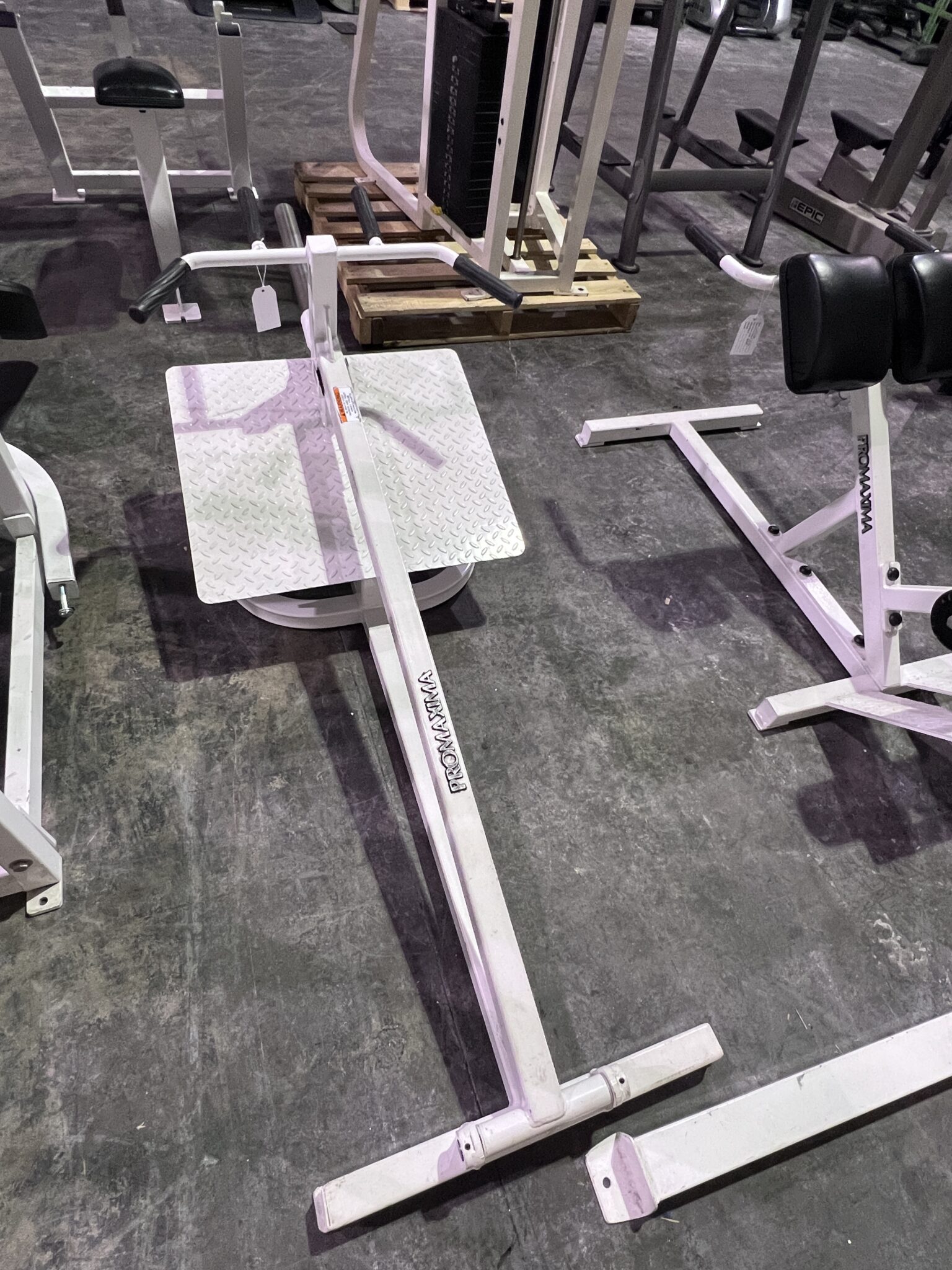 ProMaxima Plate Loaded T-Bar Row – Innovative Fitness